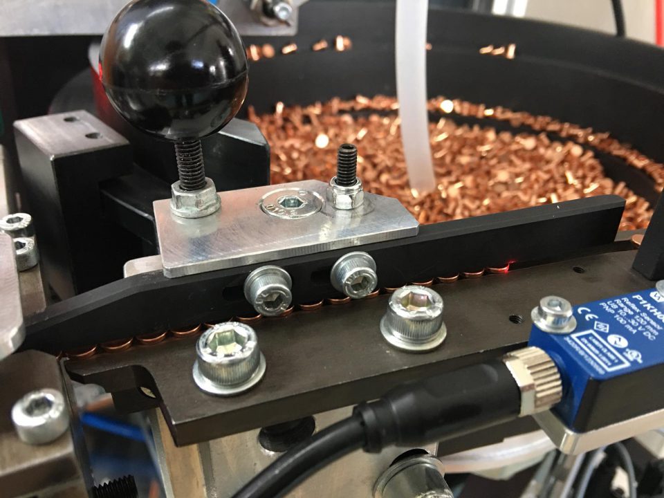 Nsfeeder Machine – Nute-Screw Feeder